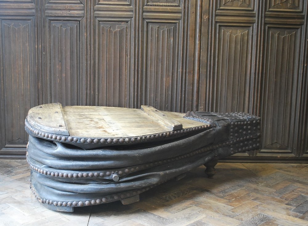 Large Bellows Coffee Table - Antiques Atlas