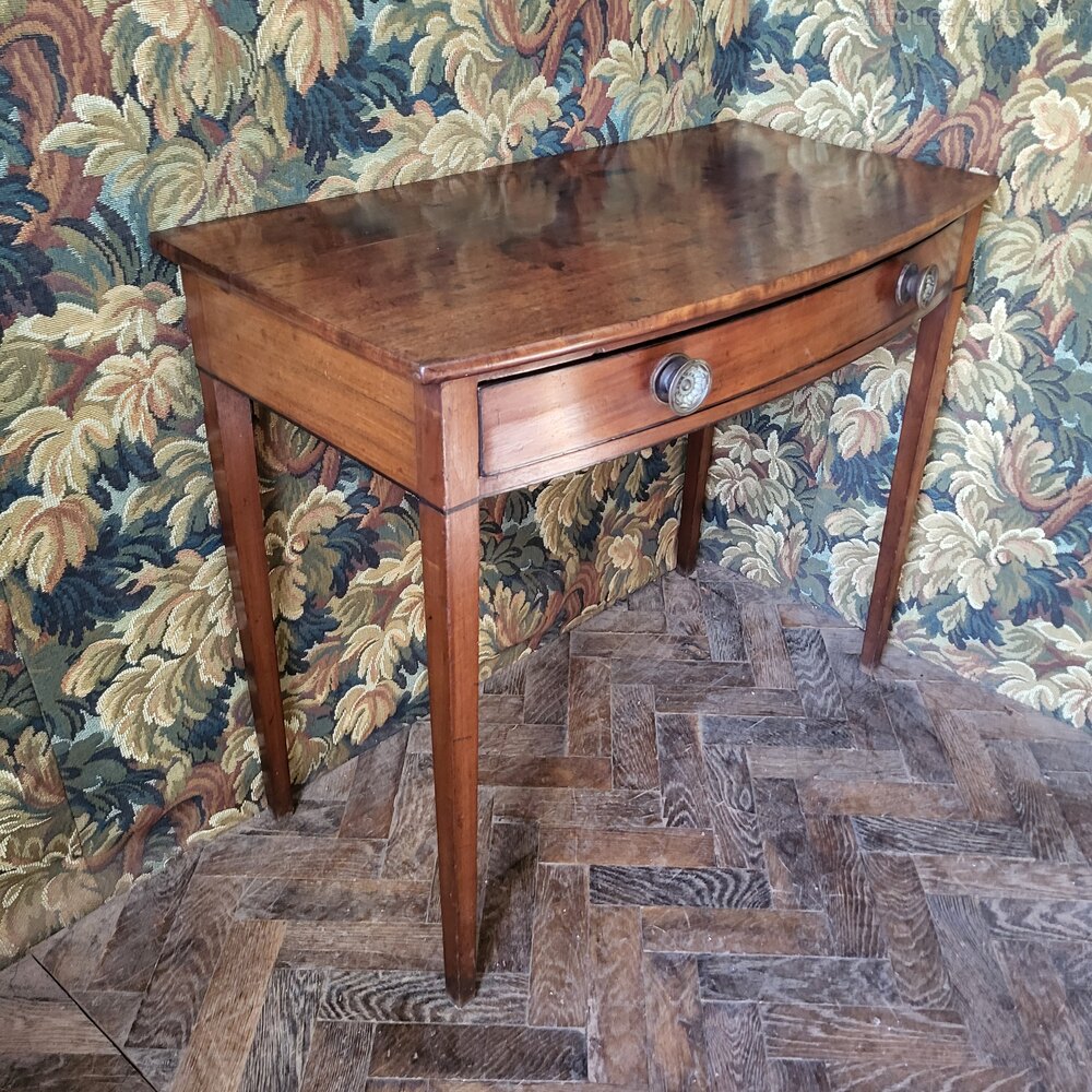 Regency Bow Front Side Table as944a1103 / 1297 - Antiques Atlas