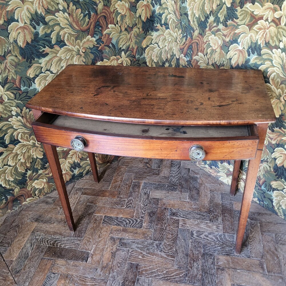 Regency Bow Front Side Table as944a1103 / 1297 - Antiques Atlas