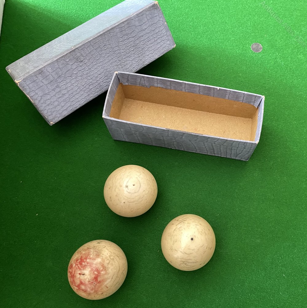 Antiques Atlas - Set Of 3 Antique Ivory Billiard Snooker Balls Box