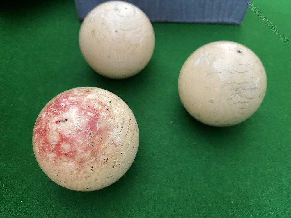 Antiques Atlas - Set Of 3 Antique Ivory Billiard Snooker Balls Box