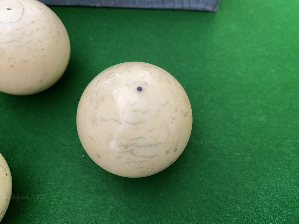 Antiques Atlas - Set Of 3 Antique Ivory Billiard Snooker Balls Box