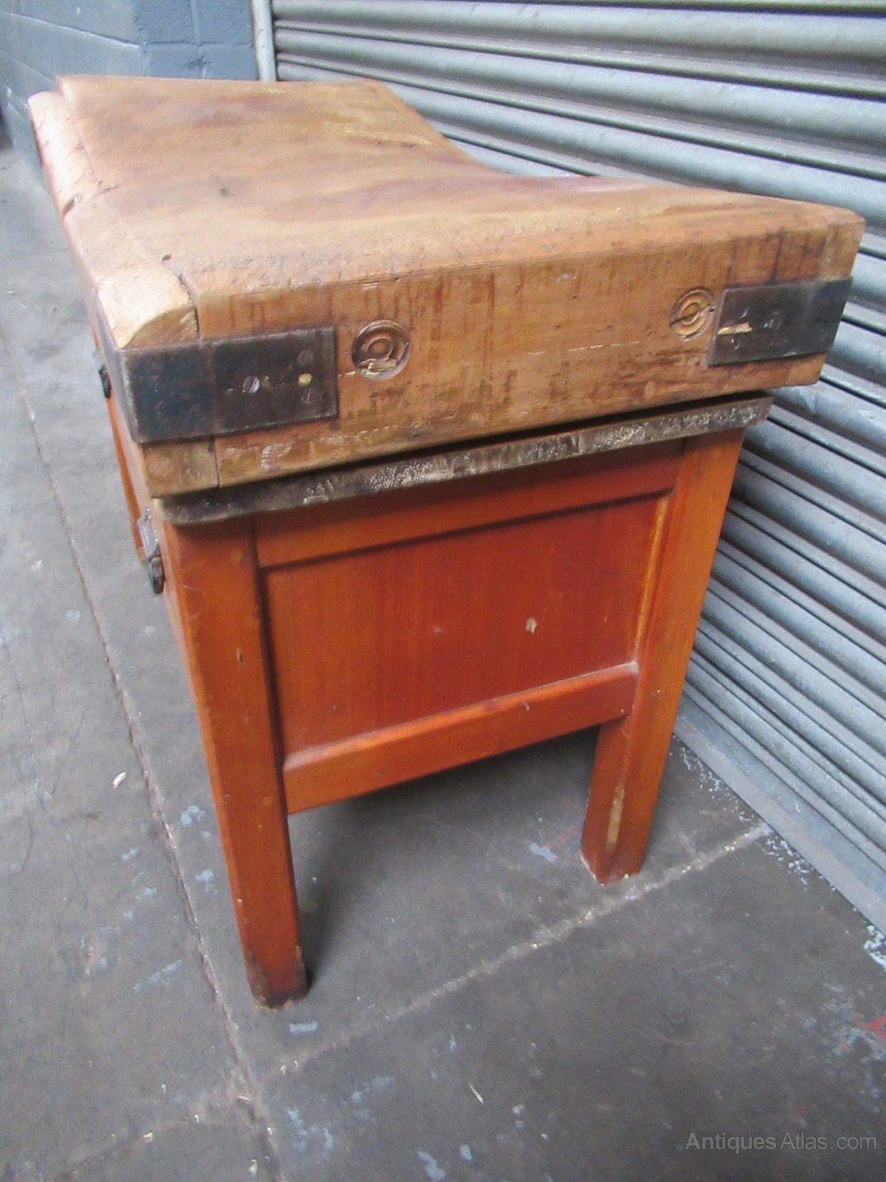 A Well Used Beech Butchers Block - Antiques Atlas