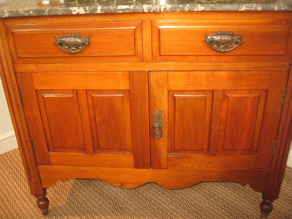 Late Victorian Walnut Wash Stand - Antiques Atlas