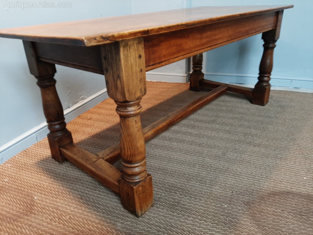 Oak Refectory Dining Table - Antiques Atlas