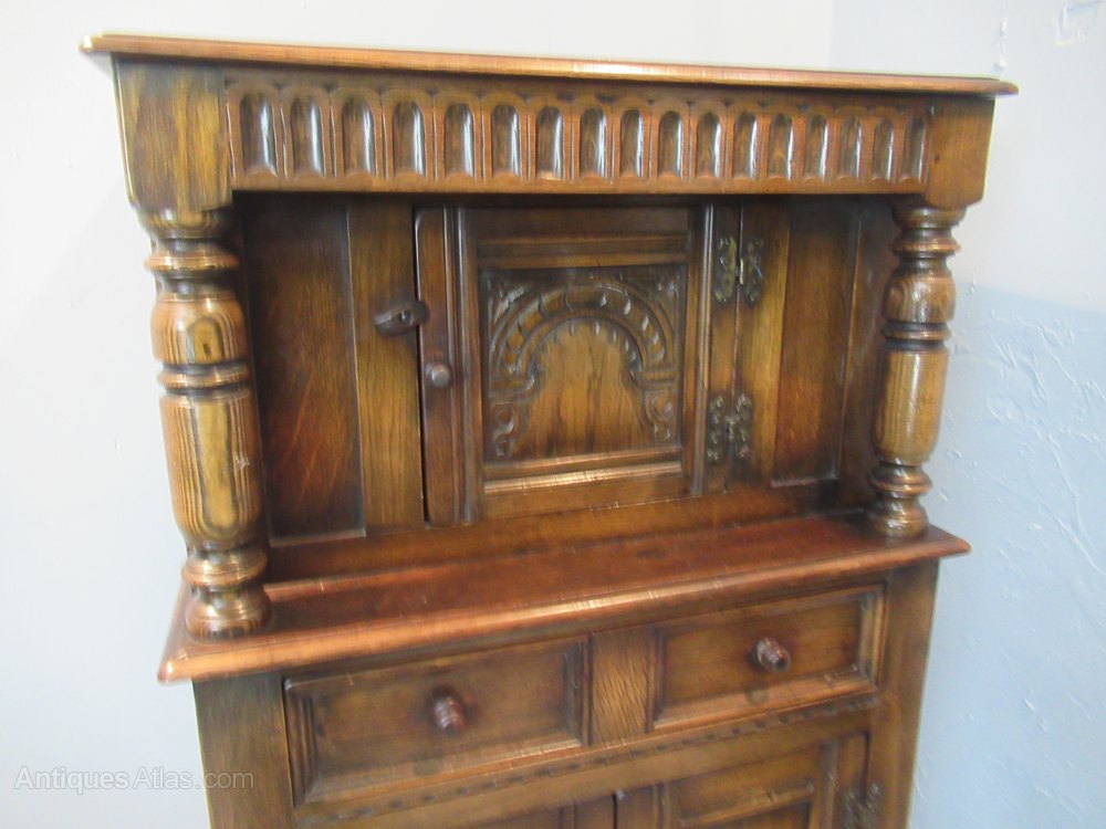 Small Size Oak Court Cupboard - Antiques Atlas
