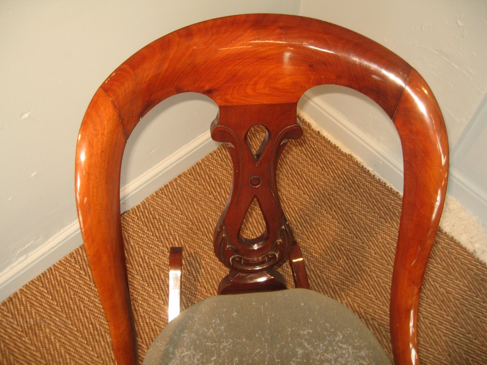 Victorian Mahogany Rocking Chair - Antiques Atlas