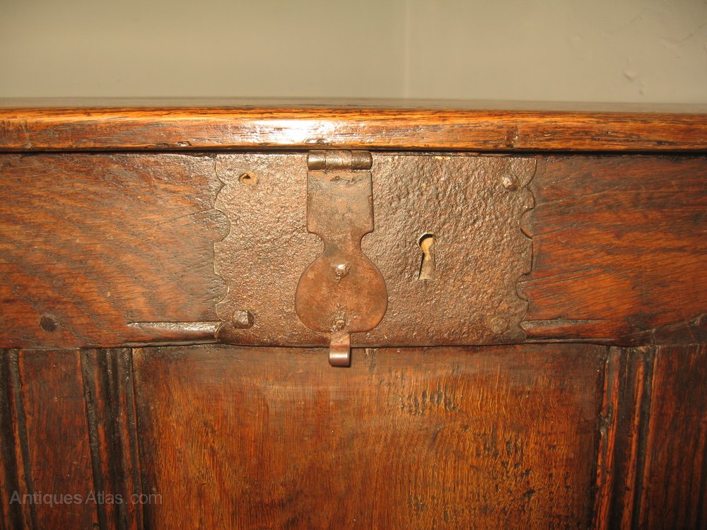 Antique Oak Kist Or Coffer Box - Antiques Atlas