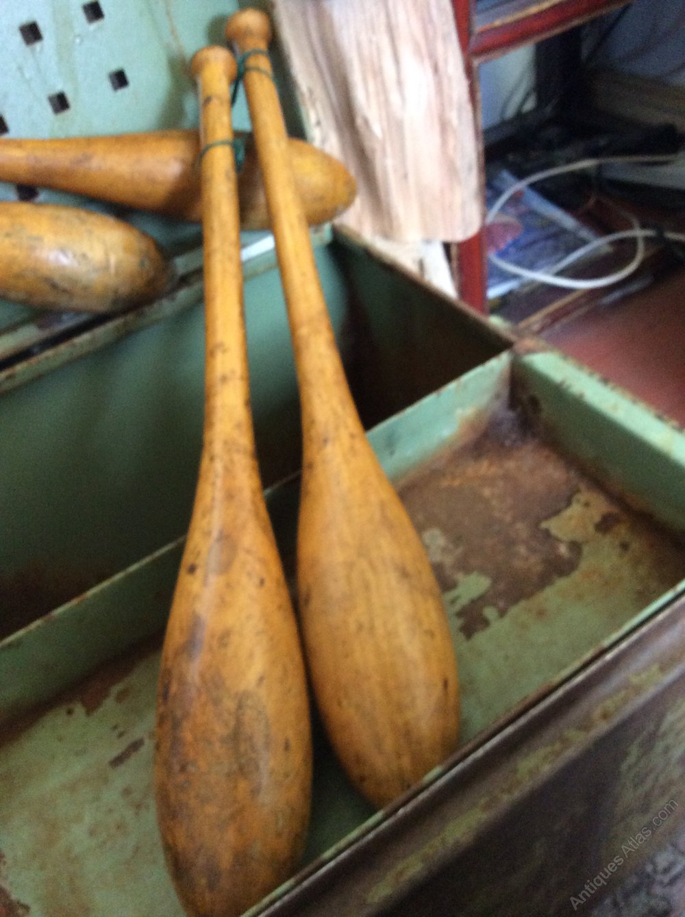Antiques Atlas - A Pair Of Edwardian Wooden India Exercise Clubs