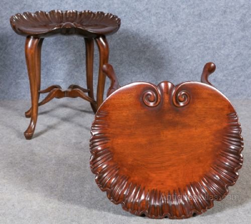 Scallop Shaped Stool as243a1333 / 20985 - Antiques Atlas