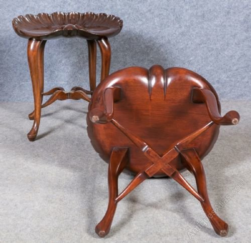 Scallop Shaped Stool as243a1333 / 20985 - Antiques Atlas