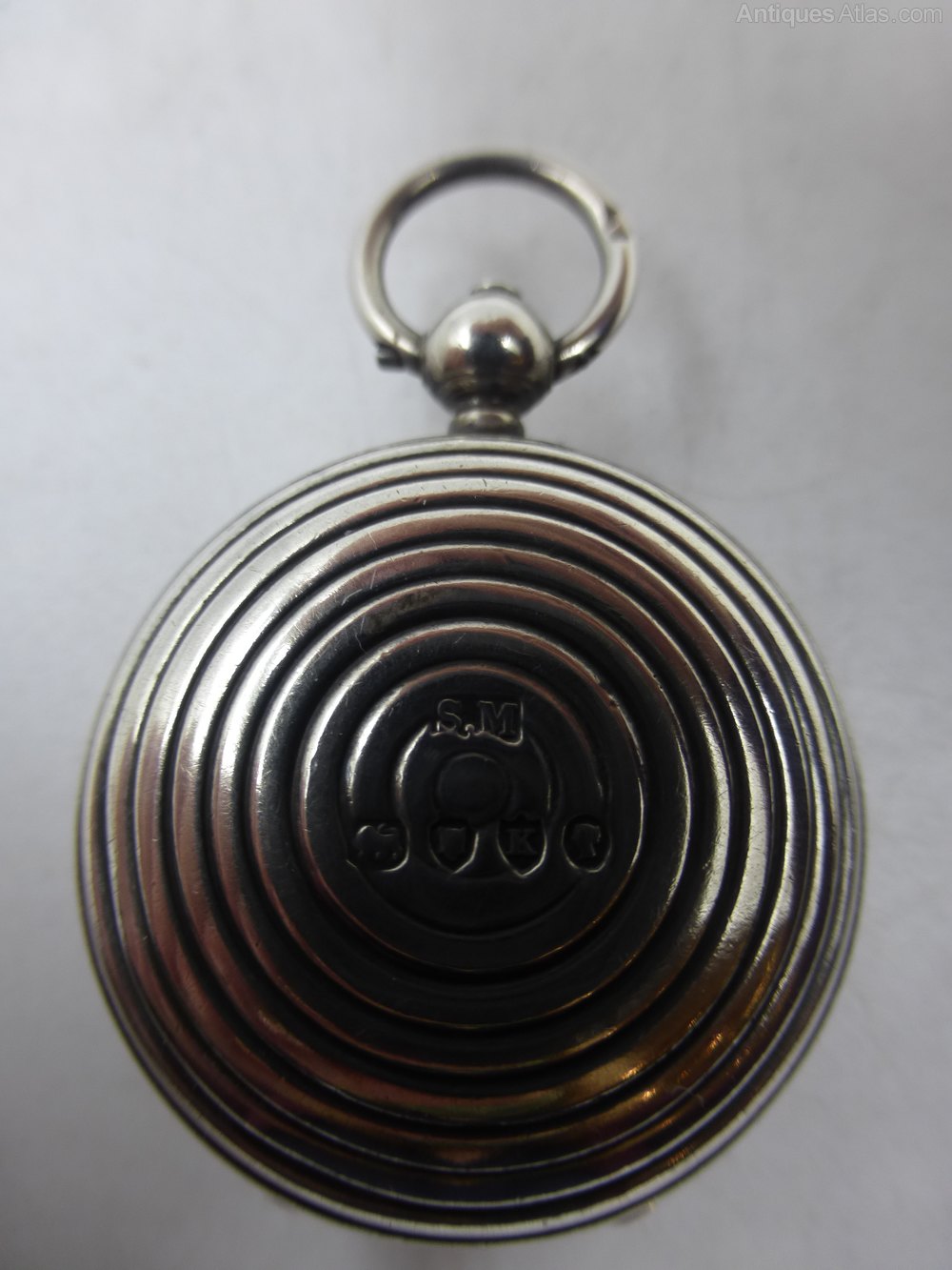 Antiques Atlas - Victorian Silver Sovereign Case London 1885 S & Md