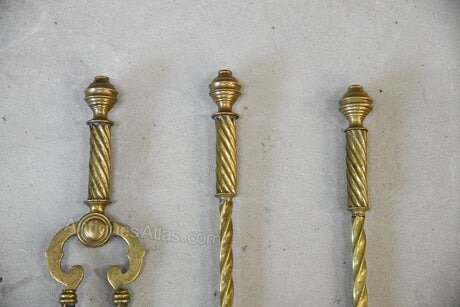 Antiques Atlas - Brass Fire Companion Set as818a4145 / 2889244