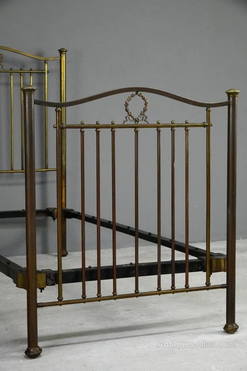 EDWARDIAN SINGLE BRASS BED FRAME - Antiques Atlas