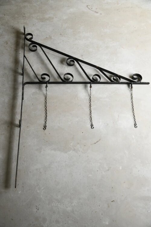 Antiques Atlas - Large Black Wrought Iron Sign Hanger as818a4772 / 8357284