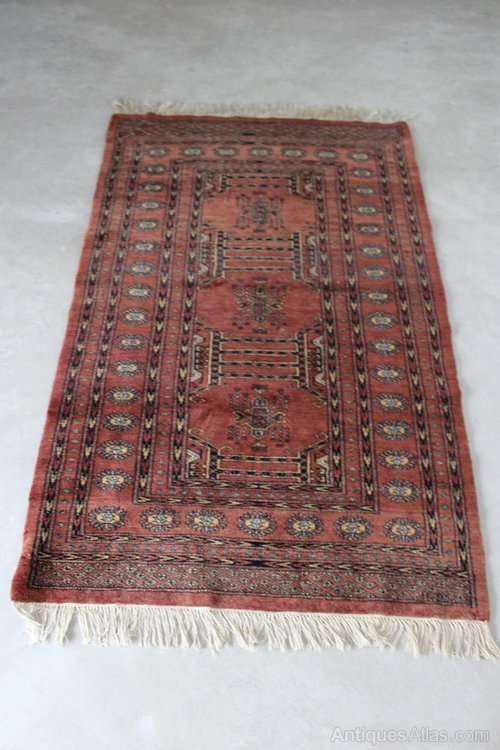 Antiques Atlas - Vintage Eastern Wool Rug