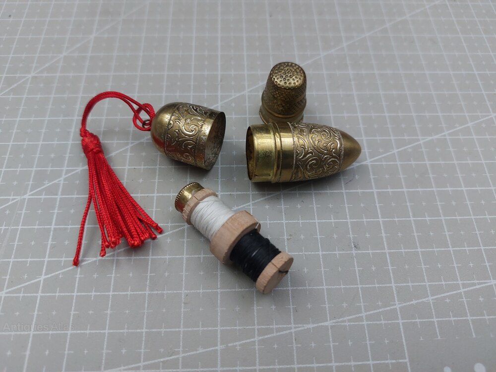 Antiques Atlas - Vintage Bullet Sewing Kit Etui Needle Case Thread ...