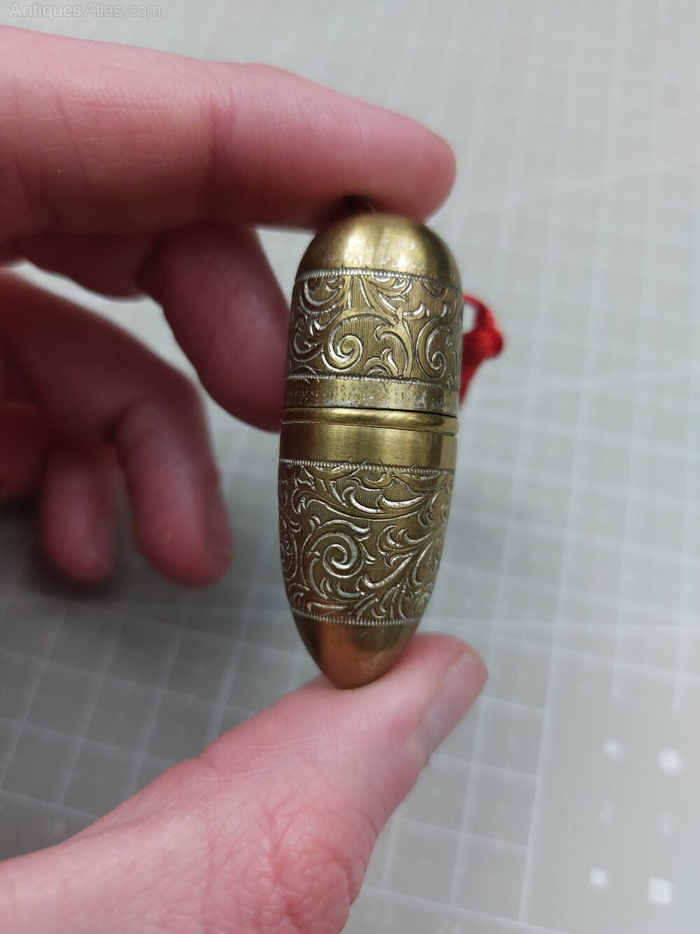 Antiques Atlas - Vintage Bullet Sewing Kit Etui Needle Case Thread ...