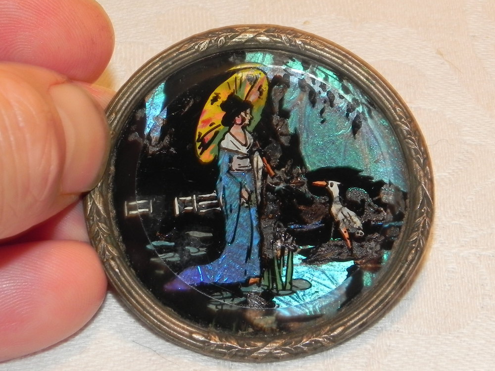 Antiques Atlas - Vintage Art Deco Butterfly Wing Geisha Girl Brooch