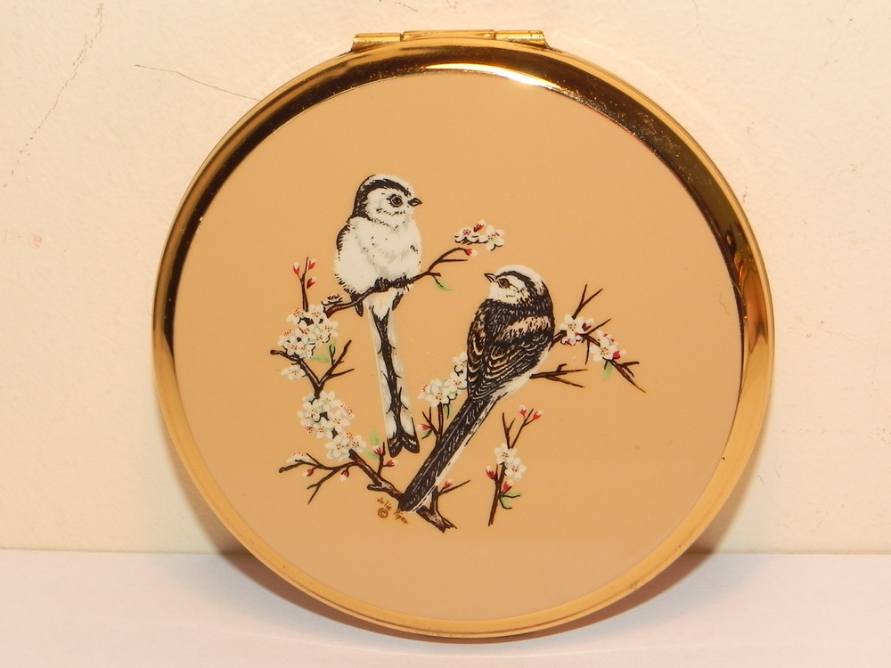Antiques Atlas - Vintage Stratton Wagtail Bird Powder Compact as144a695 ...