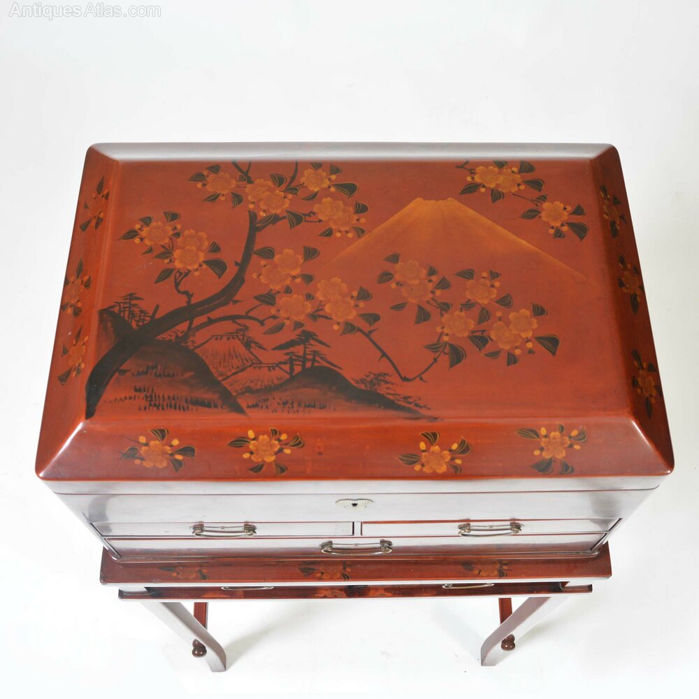 Antiques Atlas - Anglo-Japanese Red Lacquer Box On Stand as965a948 ...