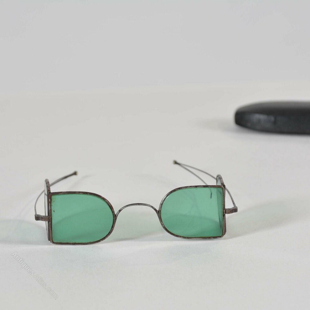 Antiques Atlas - Pair Of Green Glass Richardson Railway Spectacles ...