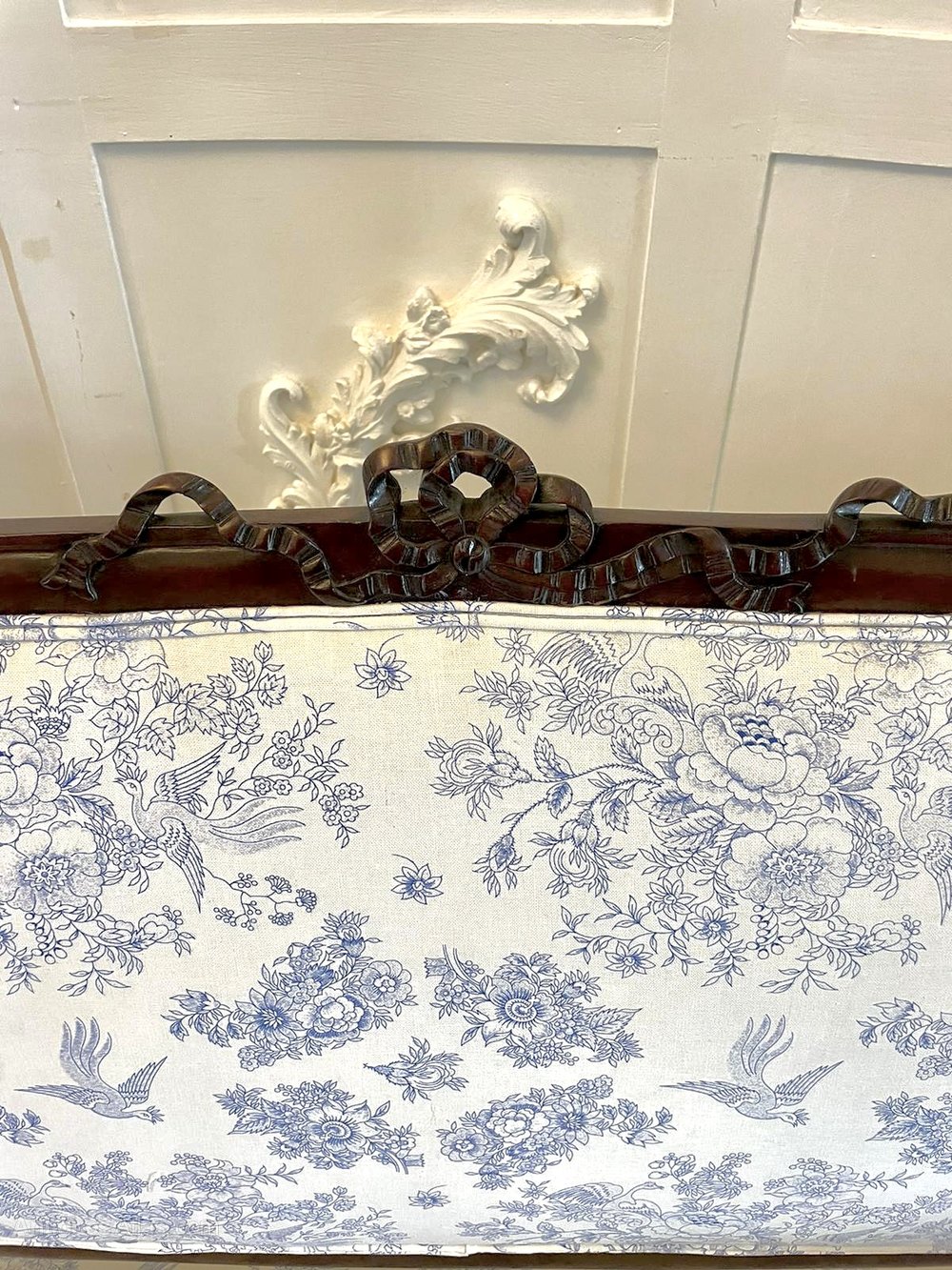 Antique Victorian Quality Carved Mahogany Settee - Antiques Atlas