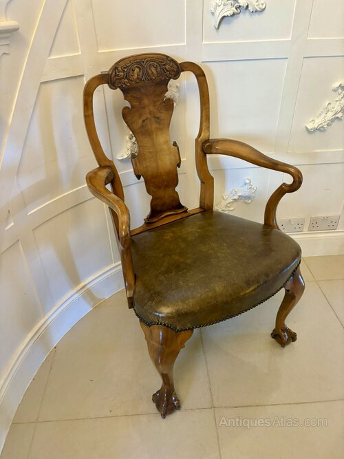 Outstanding Quality Antique Walnut Desk Chair as1055a4555 / 2847 ...