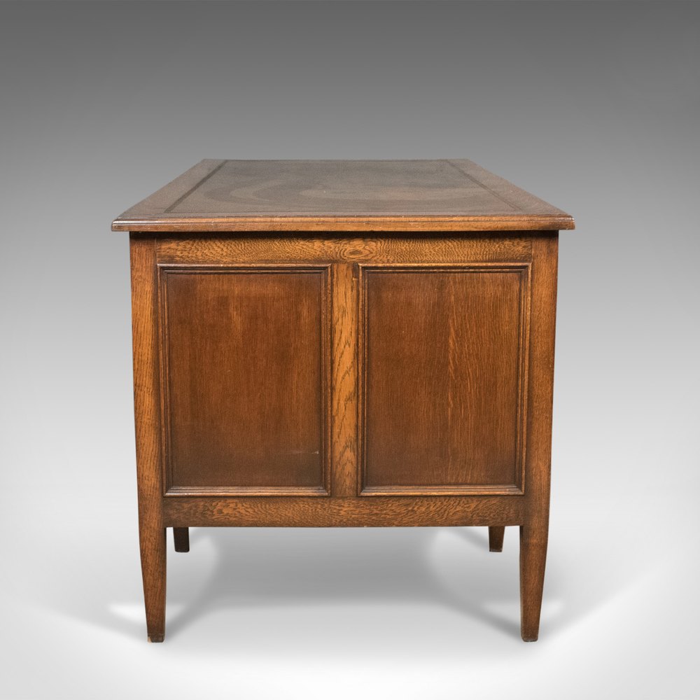 1930's Vintage Oak Desk By Maggs & Co, English as272a2582 / LFA-1724 ...