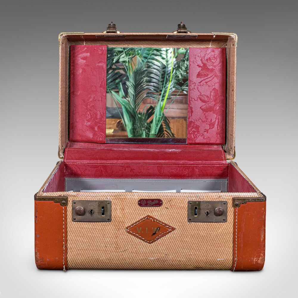 Antiques Atlas - Vintage Jet Age Vanity Case, American, Luxury ...