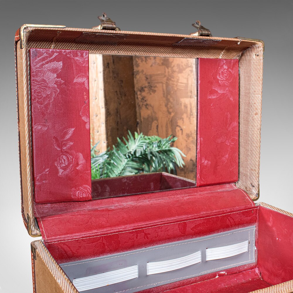 Antiques Atlas - Vintage Jet Age Vanity Case, American, Luxury ...