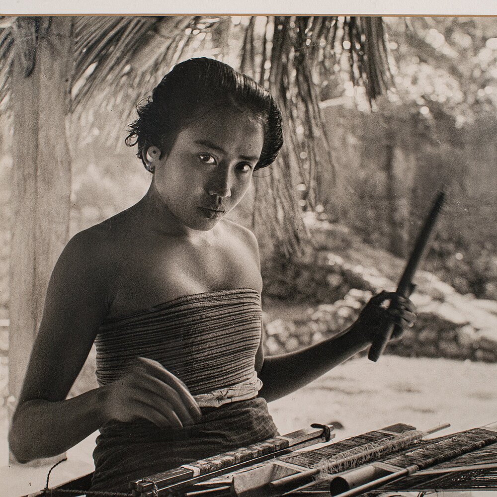Antiques Atlas - Vintage Loom Weaver Photograph, Balinese Woman ...