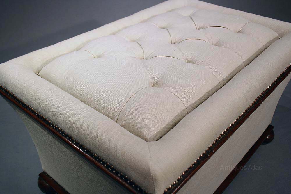 Victorian Shaped Ottoman Upholstered In Linen as501a052 / 1928 ...