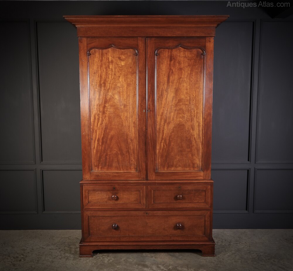 Antique Mahogany Gentlemans Wardrobe as287a5751 / ONE241213F - Antiques ...