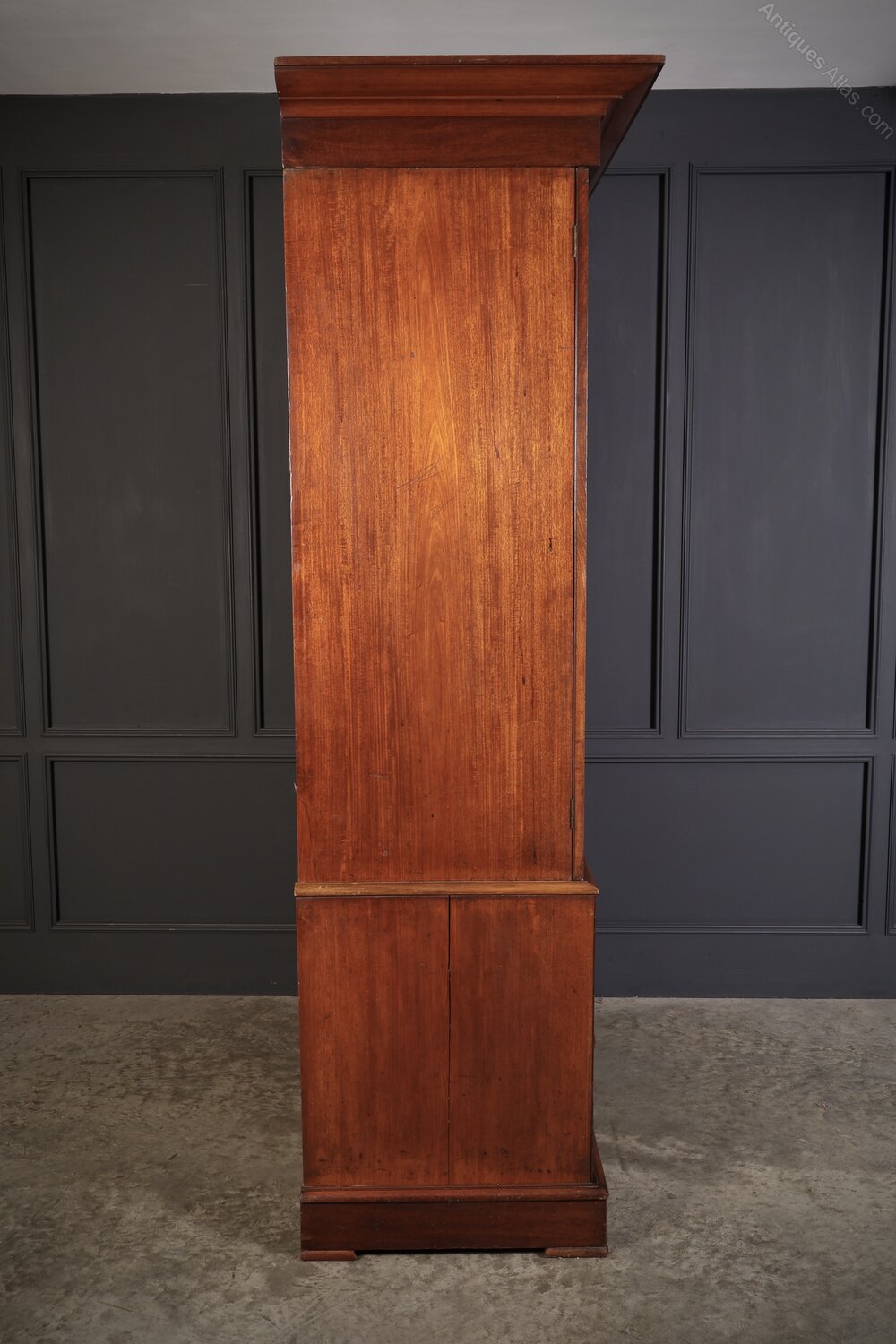 Antique Mahogany Gentlemans Wardrobe as287a5751 / ONE241213F - Antiques ...