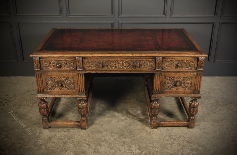 Carved Oak Desk - Antiques Atlas