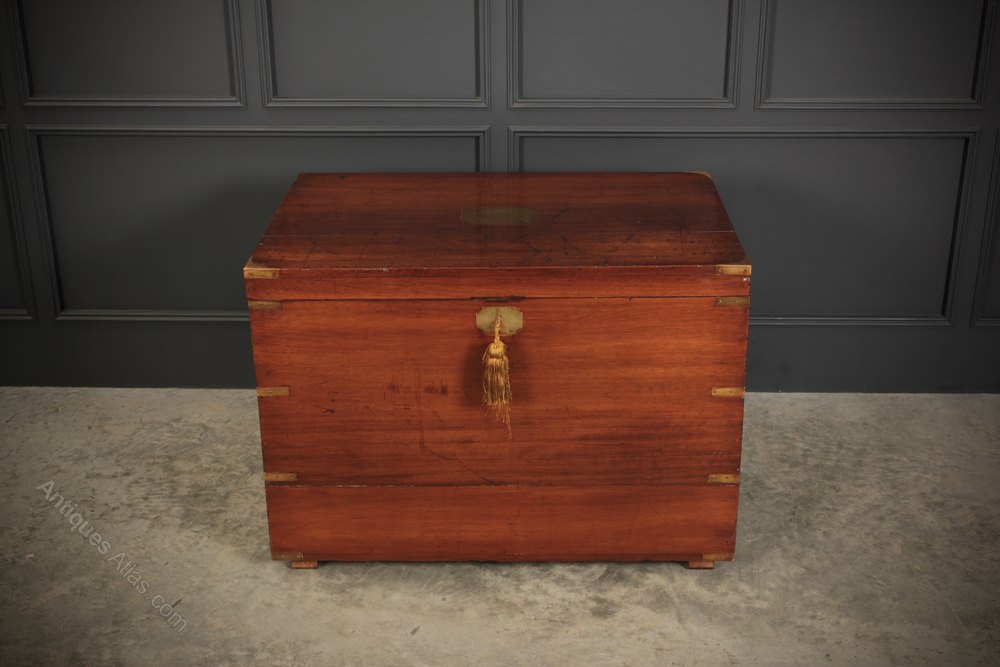 Large Military Style Mahogany Trunk as287a5000 / NEE210219H - Antiques ...
