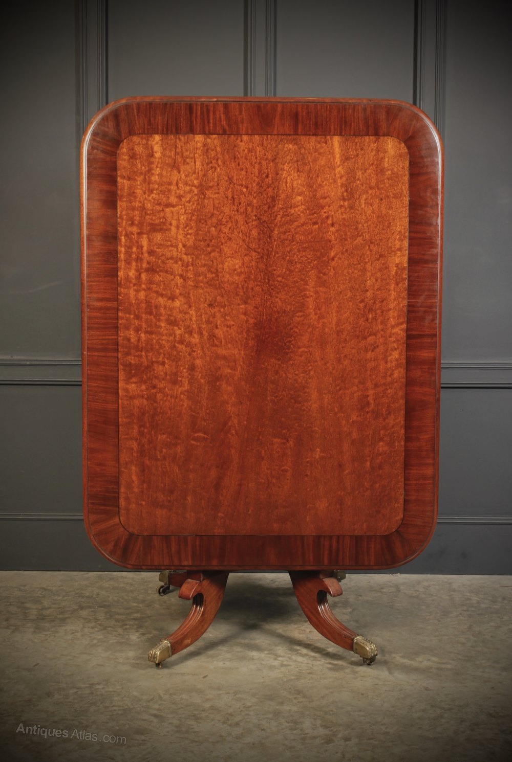 Regency Mahogany Tilt Top Table - Antiques Atlas