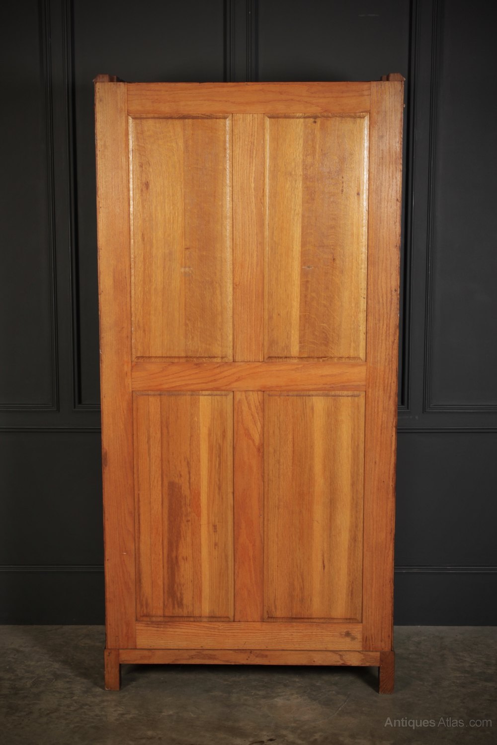 Slim Quality Oak Hall Wardrobe - Antiques Atlas