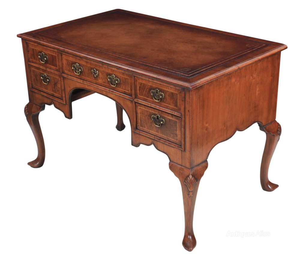 Walnut Queen Anne Style Writing Table - Antiques Atlas
