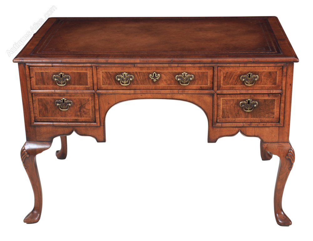 Walnut Queen Anne Style Writing Table - Antiques Atlas