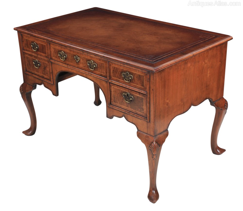 Walnut Queen Anne Style Writing Table - Antiques Atlas