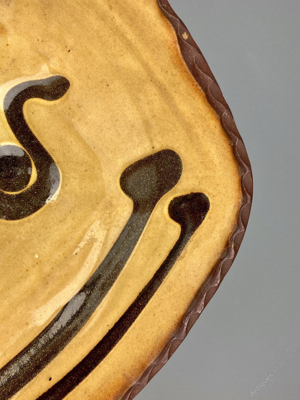 Antiques Atlas - Early Winchcombe Pottery Slipware Earthenware Dish