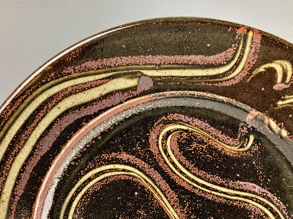 Antiques Atlas - Fine Ray Finch Winchcombe Studio Pottery Charger