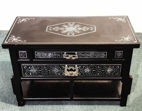 Oriental Lacquered Abalone Shell Inlay Table 1930s - Antiques Atlas