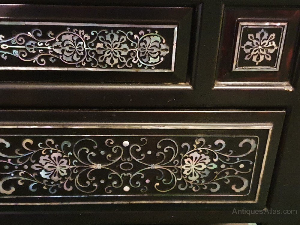 Oriental Lacquered Abalone Shell Inlay Table 1930s - Antiques Atlas