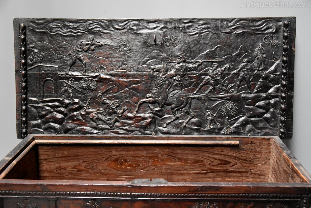 Elaborate Mid 17thc Italian Cedar & Walnut Cassone - Antiques Atlas