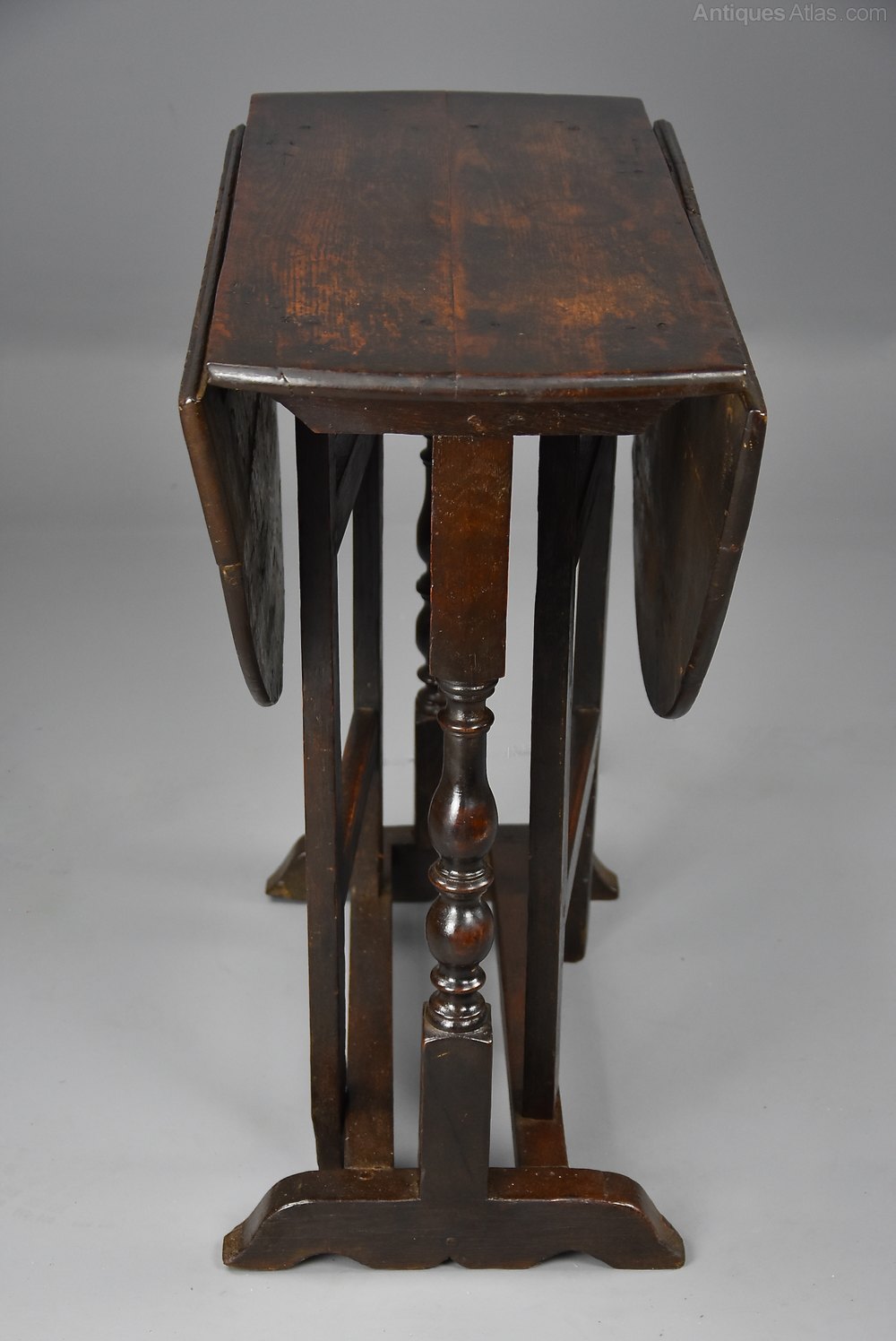 Rare Late 17thc Small Oak Gateleg Table - Antiques Atlas