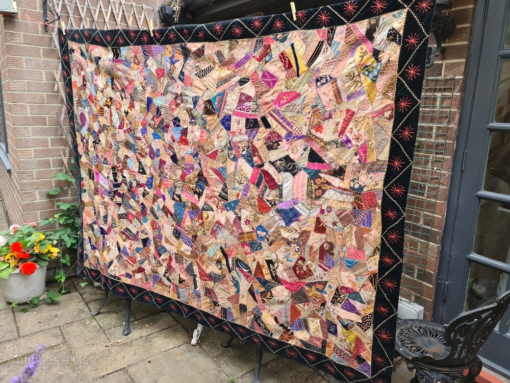 Antiques Atlas - Superb Victorian Patchwork Quilt - Museum Quality