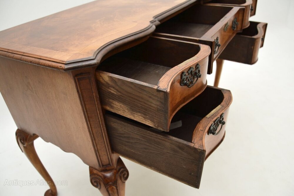 Antique Figured Walnut Queen Anne Style Desk as592a14618 / 12833 ...